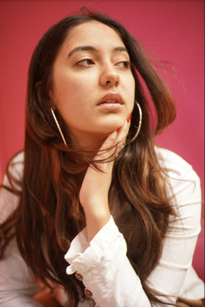 Indo British singer songwriter Saisha Hayes releases new single